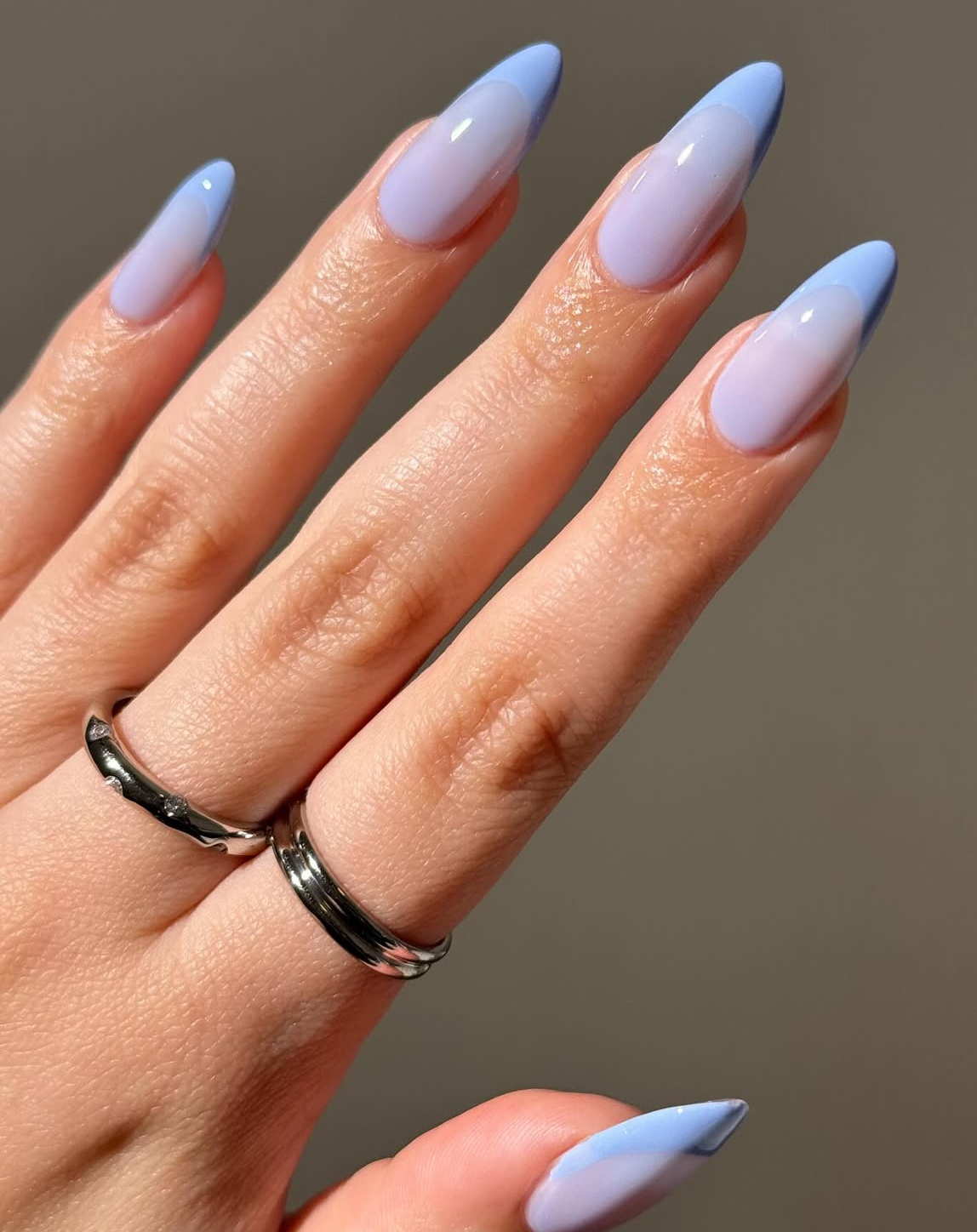 Almond Blue Spring Nails: The Trend That’s Blooming This Season - The ...