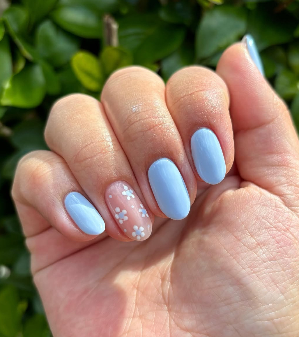 Almond Blue Spring Nails: The Trend That’s Blooming This Season - The ...
