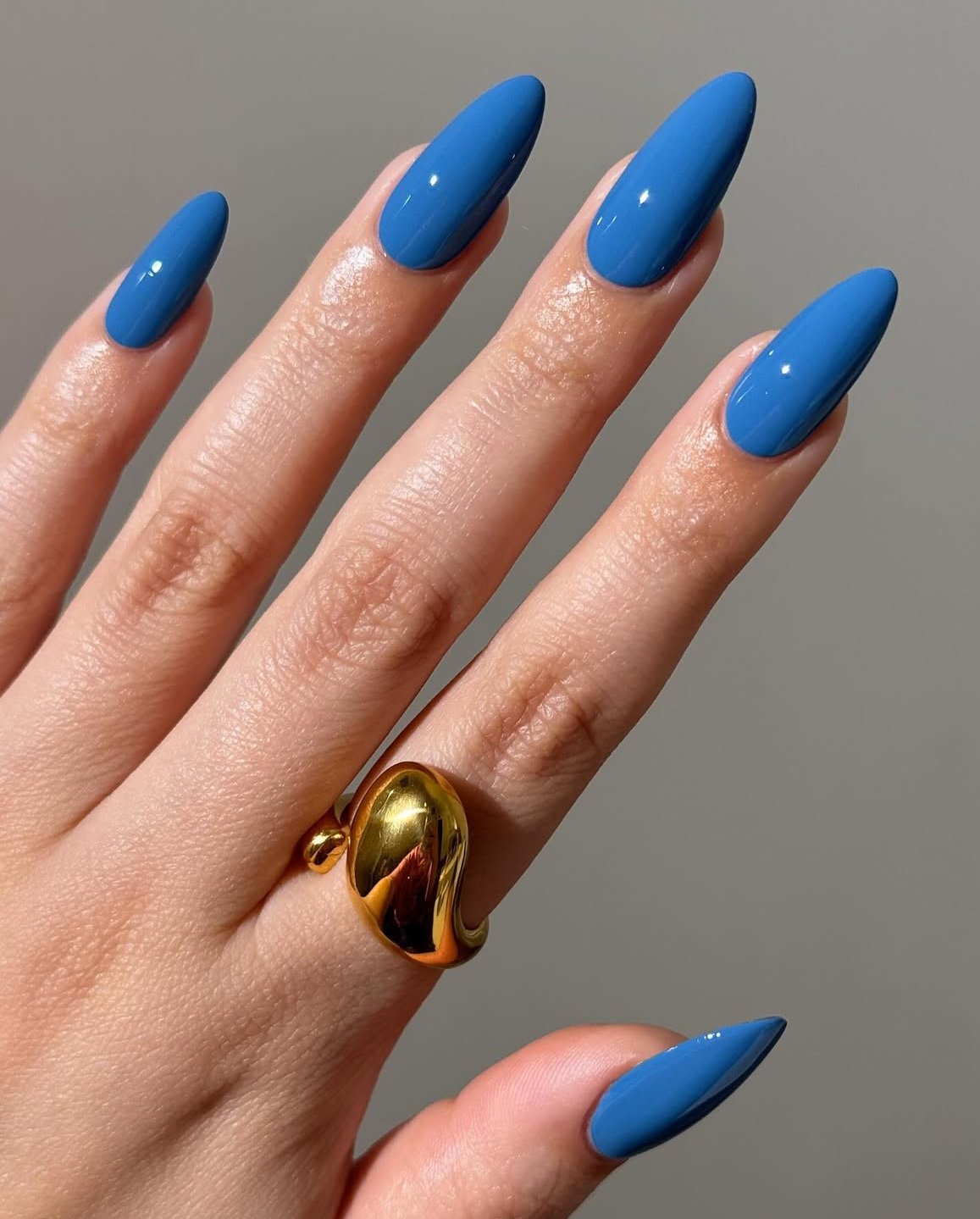 Almond Blue Spring Nails: The Trend That’s Blooming This Season - The ...